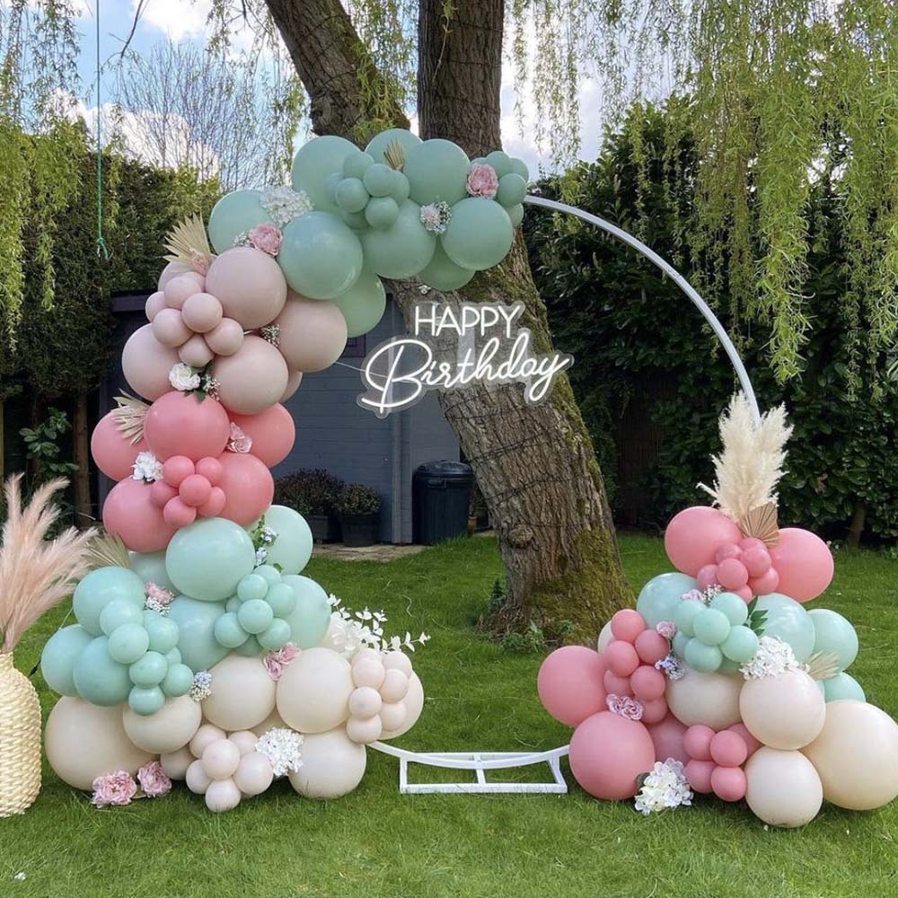 metal round wedding backdrop - ohoworknew